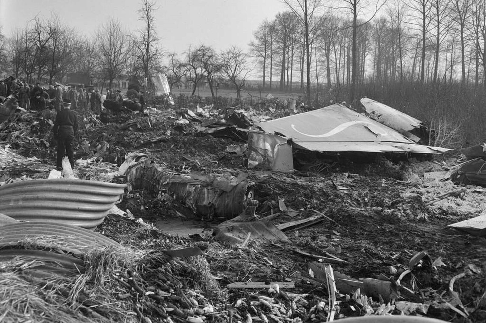 The fallen sporting heroes killed in air disasters