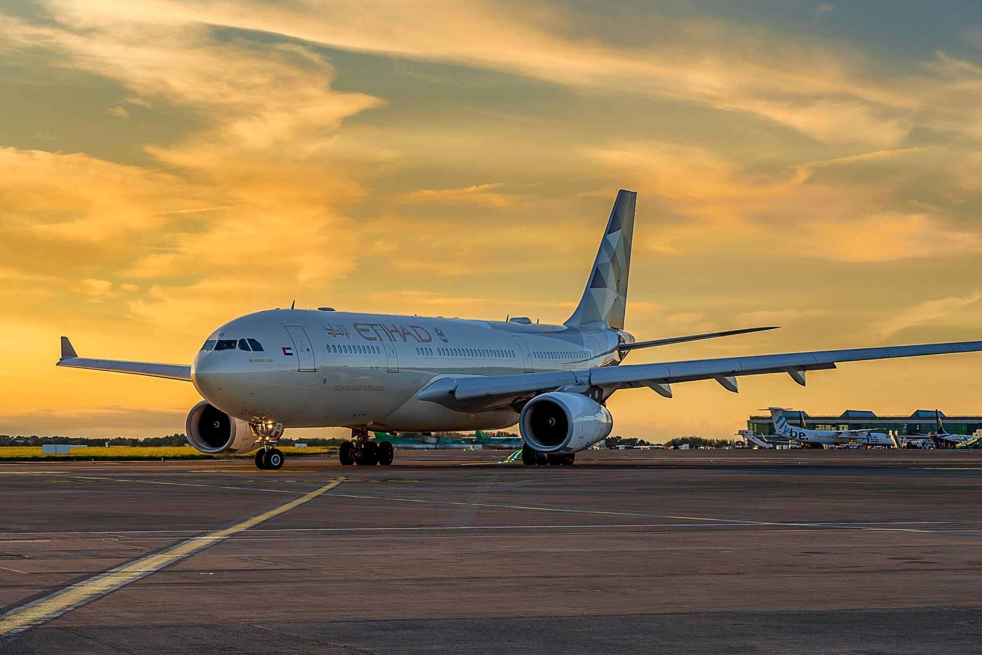 Passengers sue Etihad for mishandling air rage incident - AeroTime