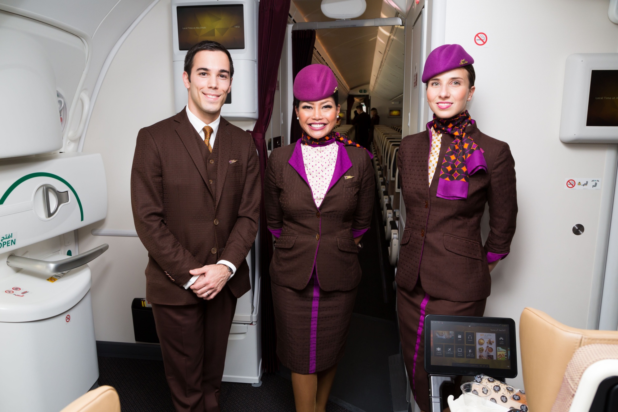 Etihad Airways to hire 1,000 cabin crew by end of 2024 - AeroTime