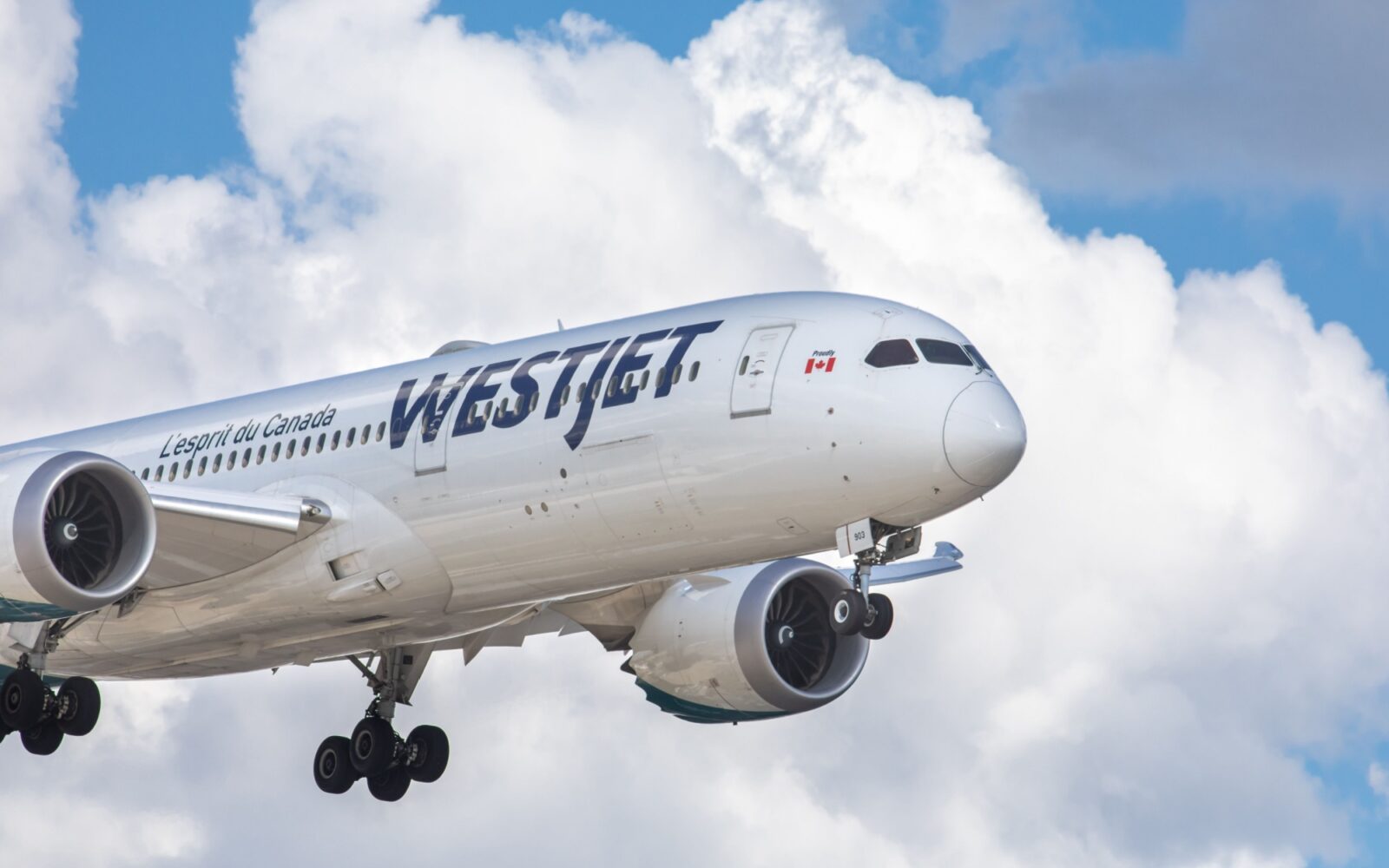WestJet buys first SAF supplied in Canada by Shell Aviation - AeroTime