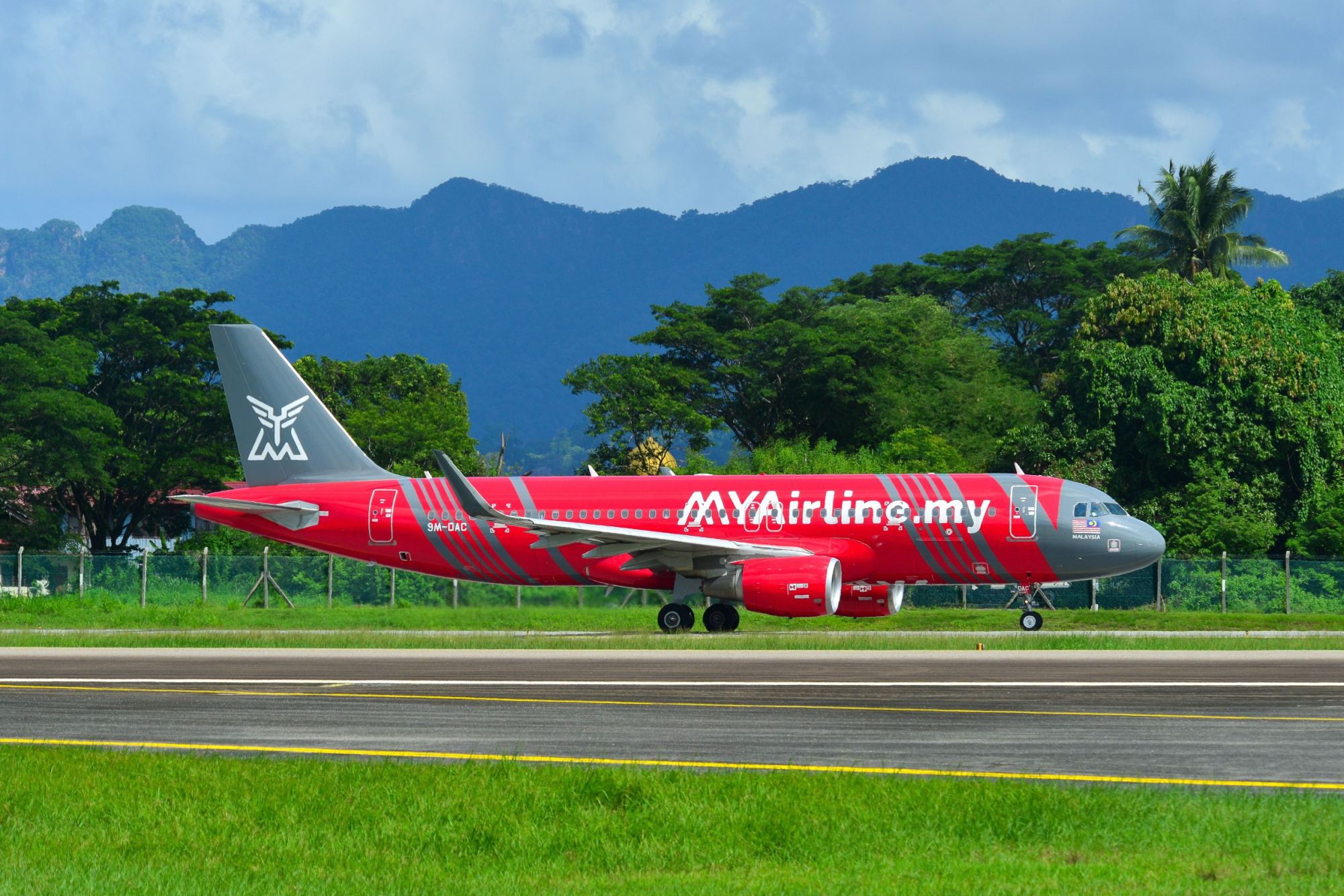 MYAirline returns more than half of fleet to lessors - AeroTime