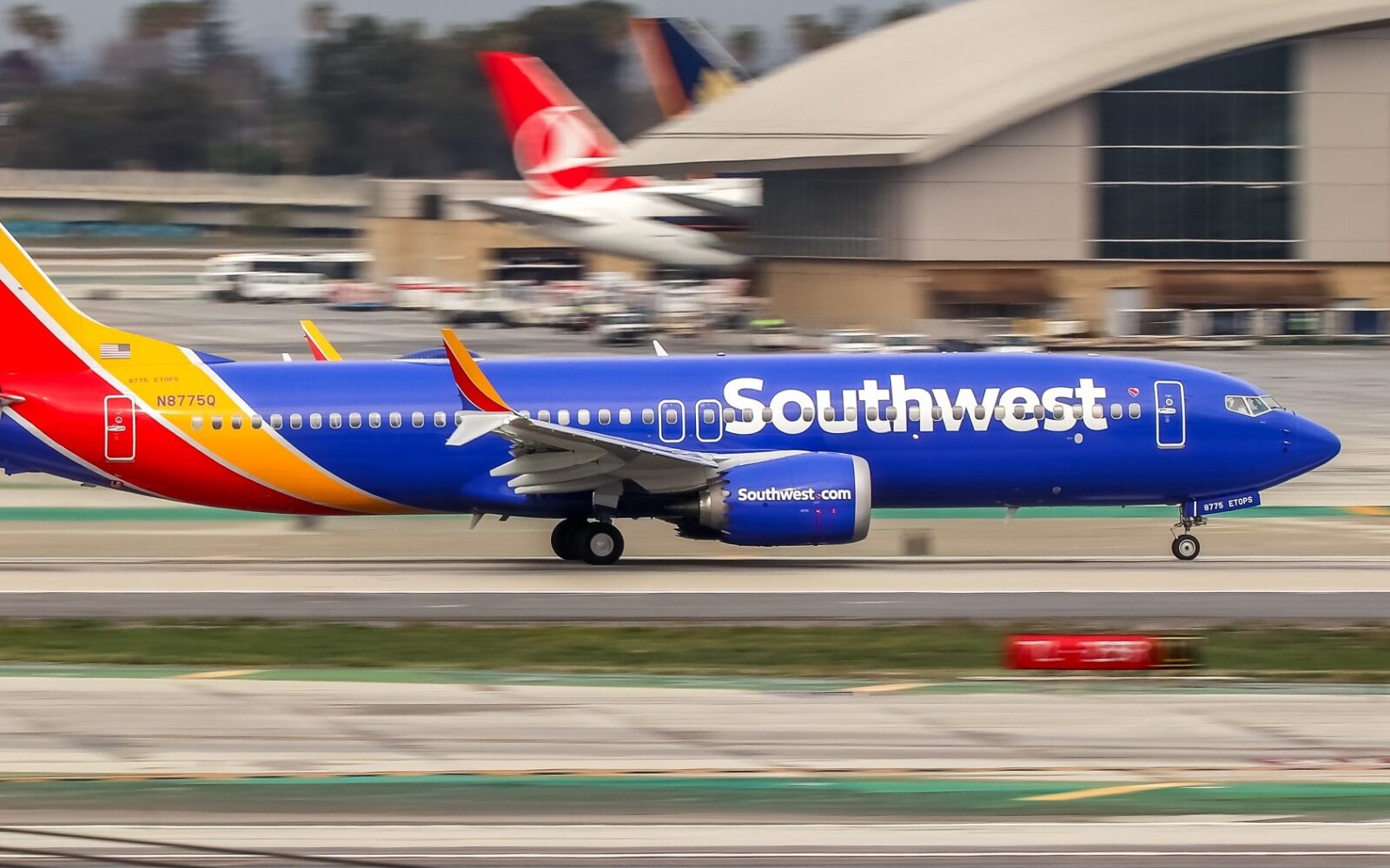Southwest 737 MAX suffers engine failure, turns back to Havana - AeroTime