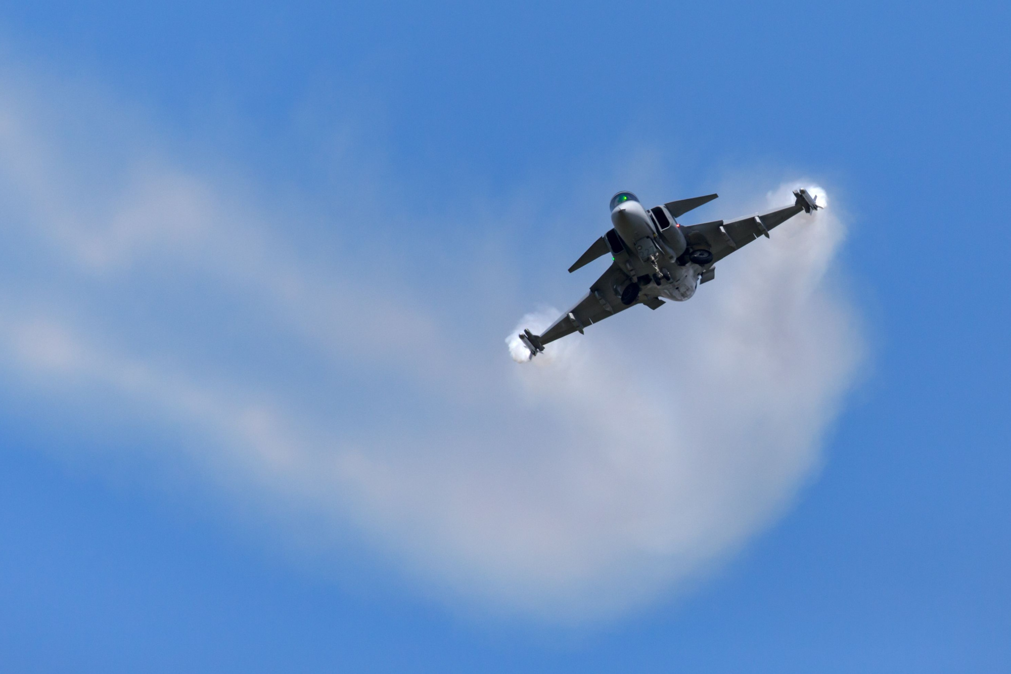 Sweden government studies Gripen fighter delivery to Ukraine