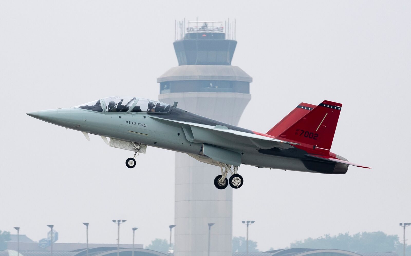 Boeing T-7A jet trainer completes first flight with USAF: video