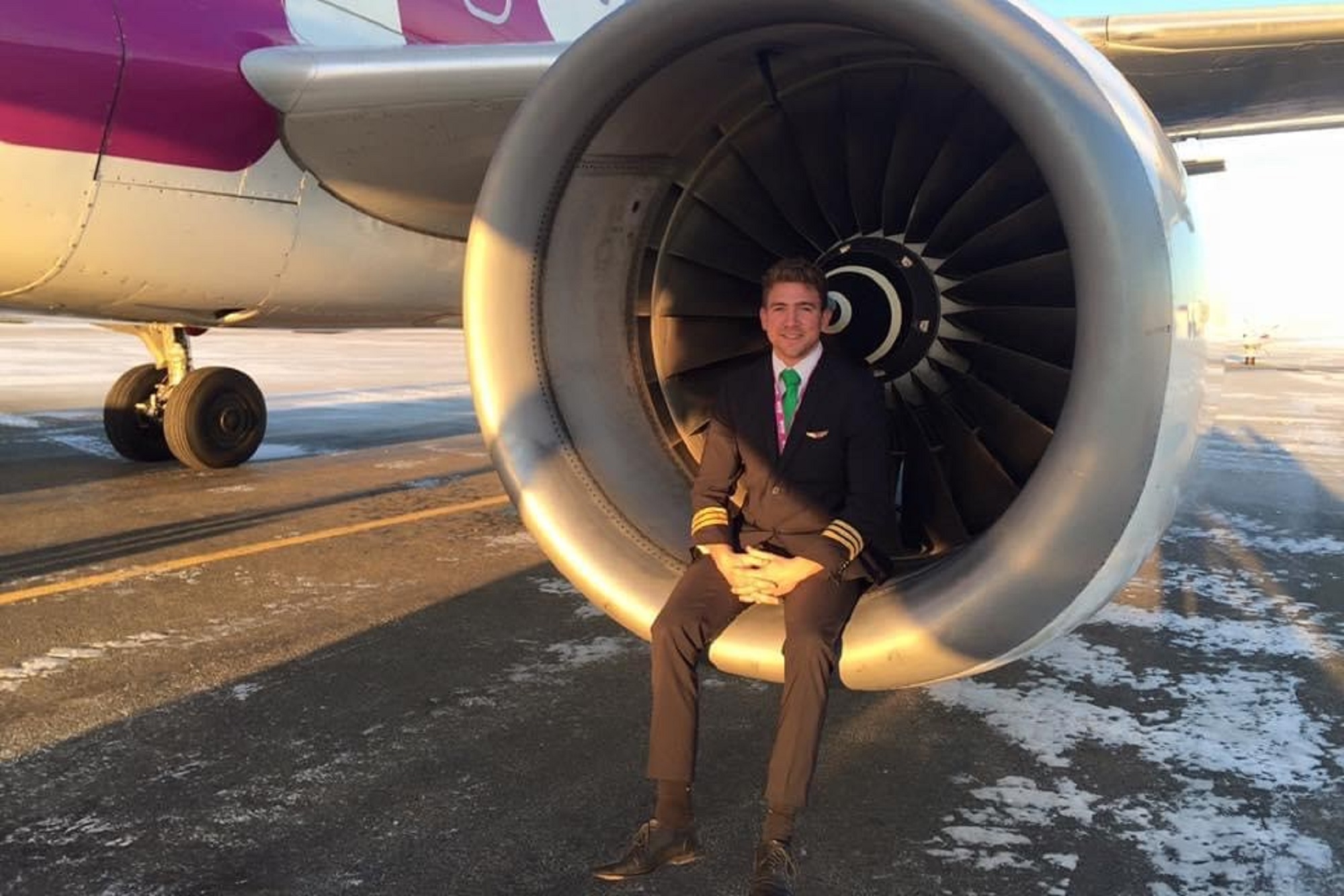 The airline pilot who quit the job he loves to join XR