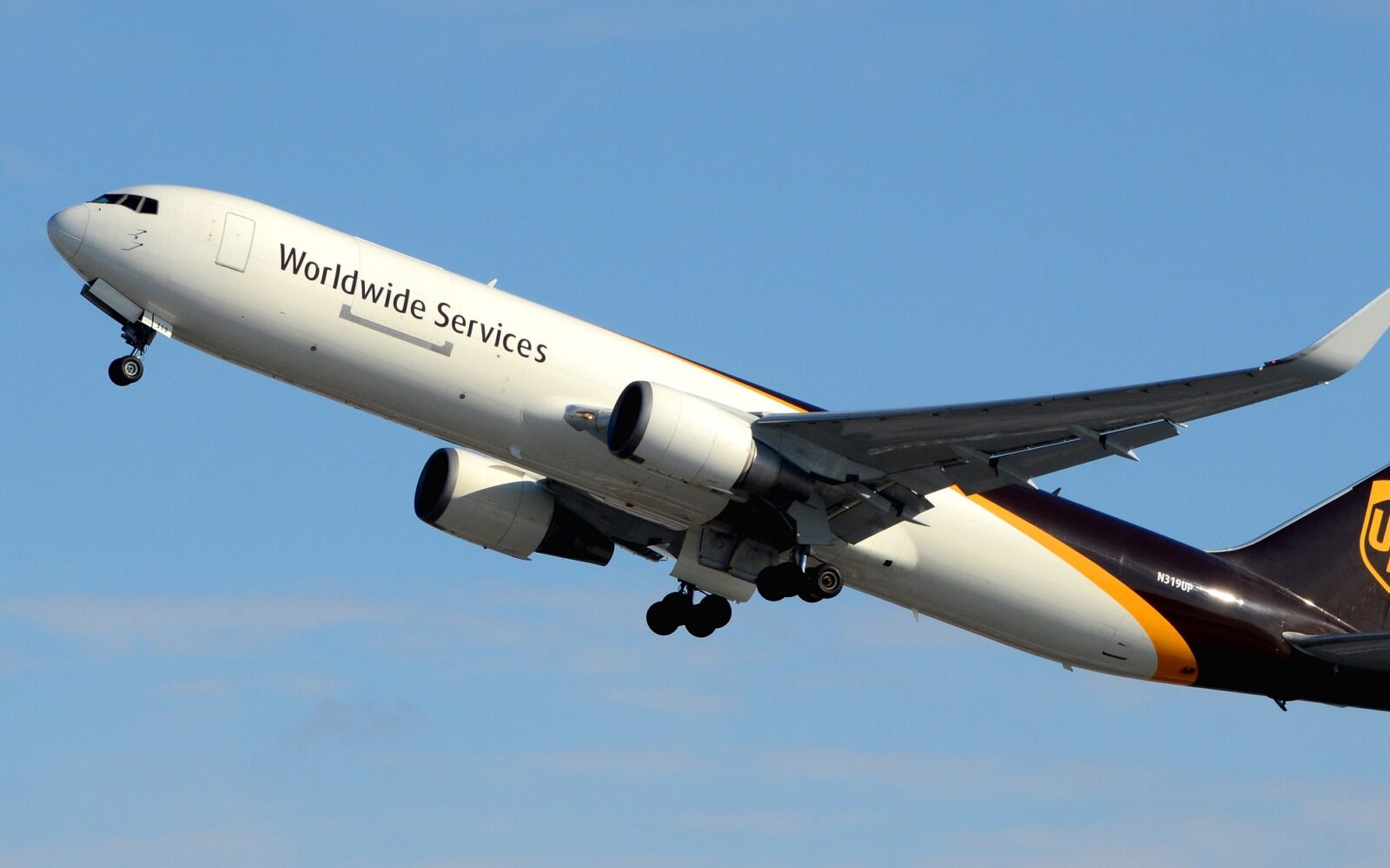 UPS is offering its pilots early retirement buyouts - AeroTime
