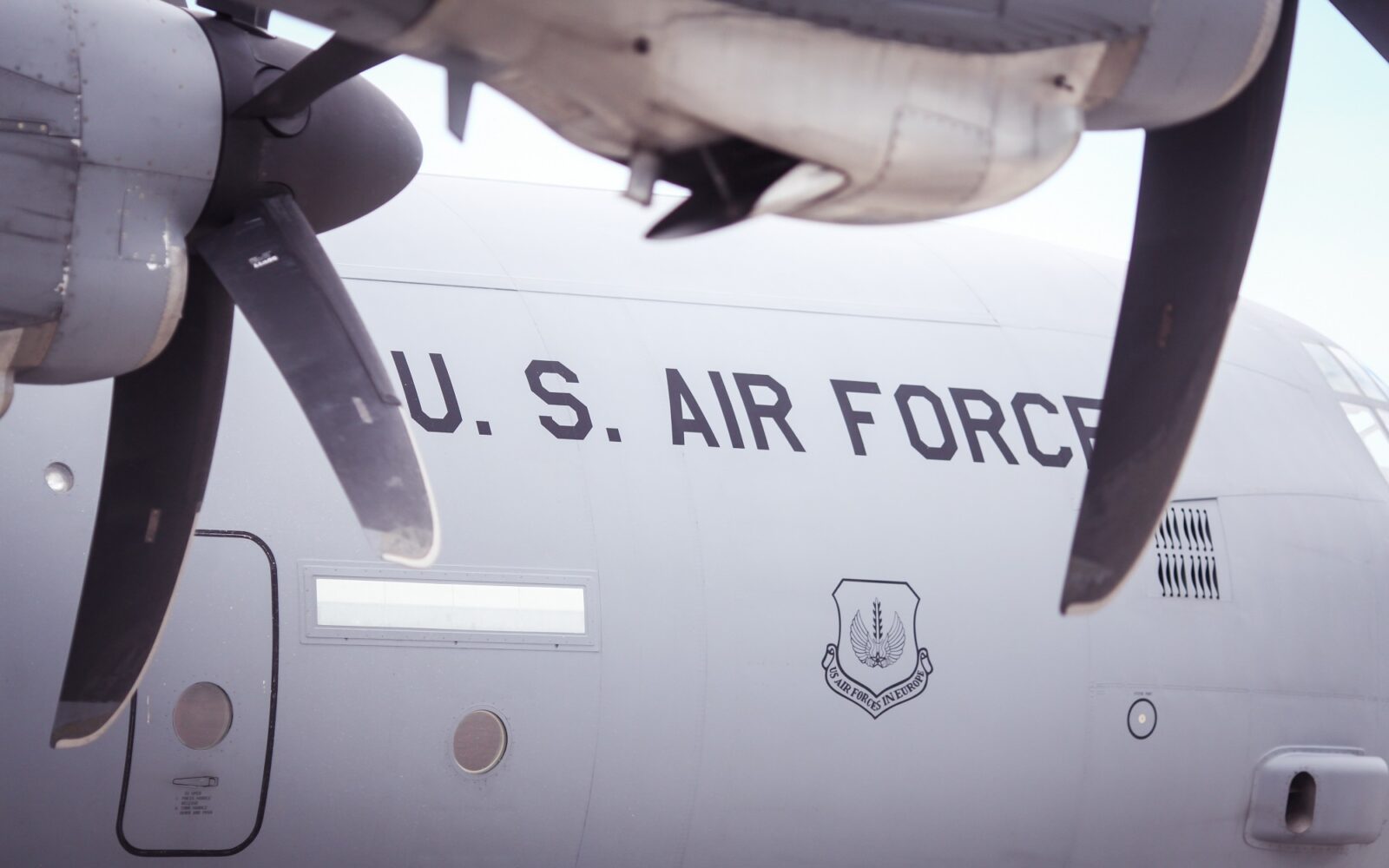 US Air Force commanders suspended from alleged leaker's unit