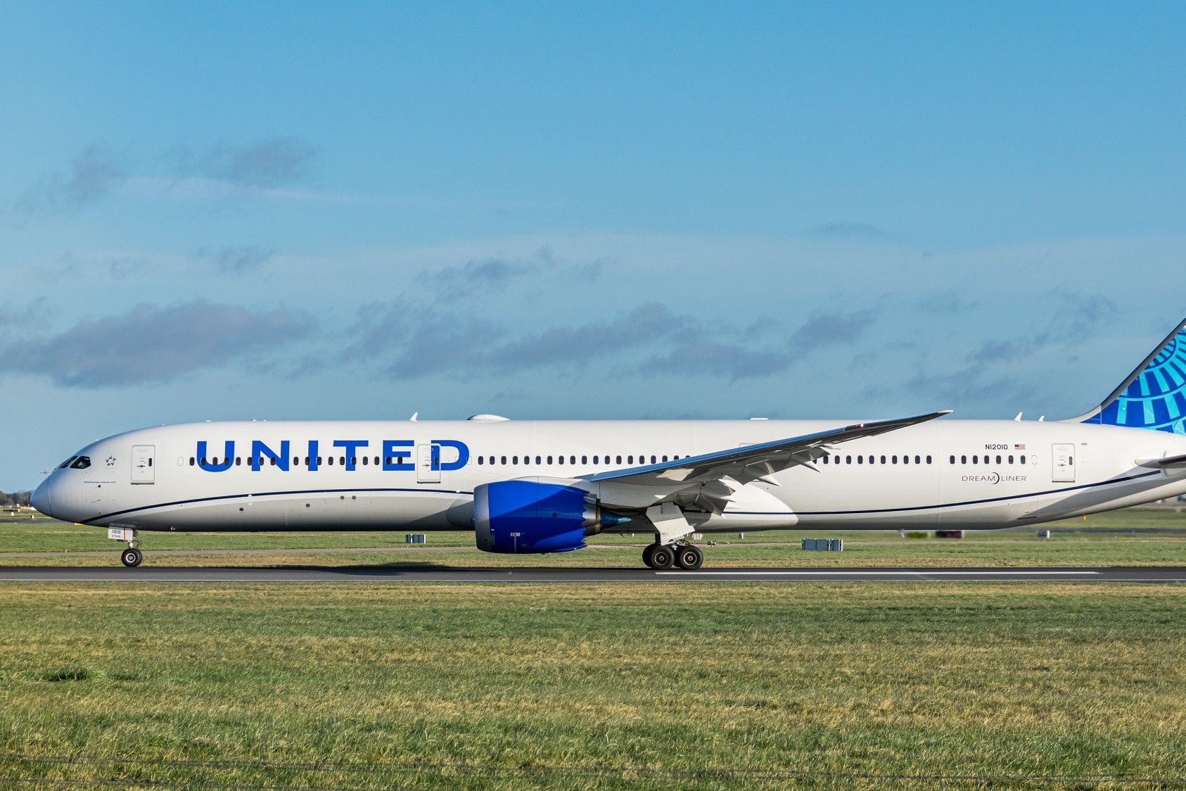 United Airlines B787