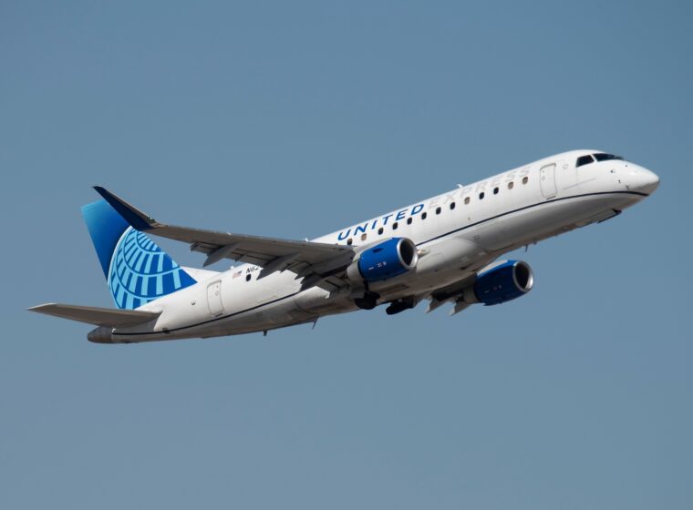 Embraer E175 - AeroTime