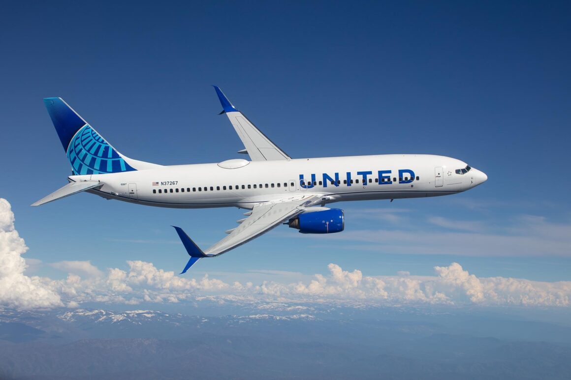 United Airlines reports strong growth throughout 2Q24, expects more in ...
