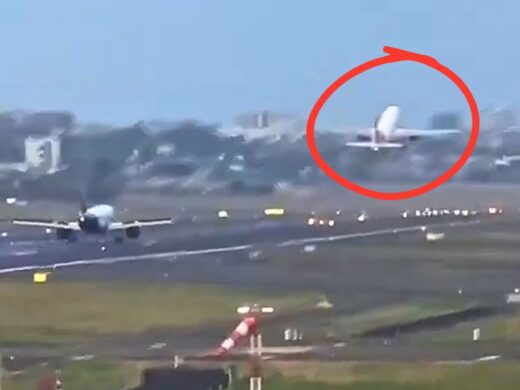 British Airways Dreamliner suffers nose gear collapse - AeroTime