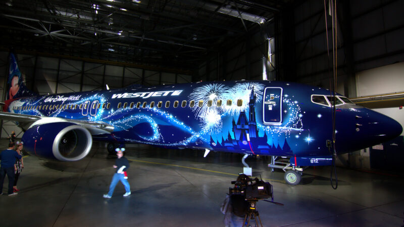 WestJet-Disney-Magic-Plane-Boeing-737.jpg - AeroTime
