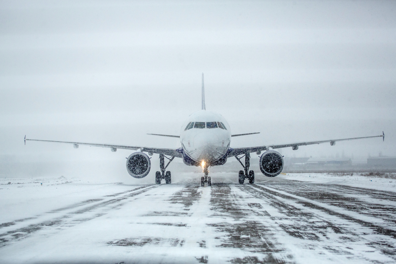 US airlines issue waivers ahead of winter 'bomb cyclone' - AeroTime