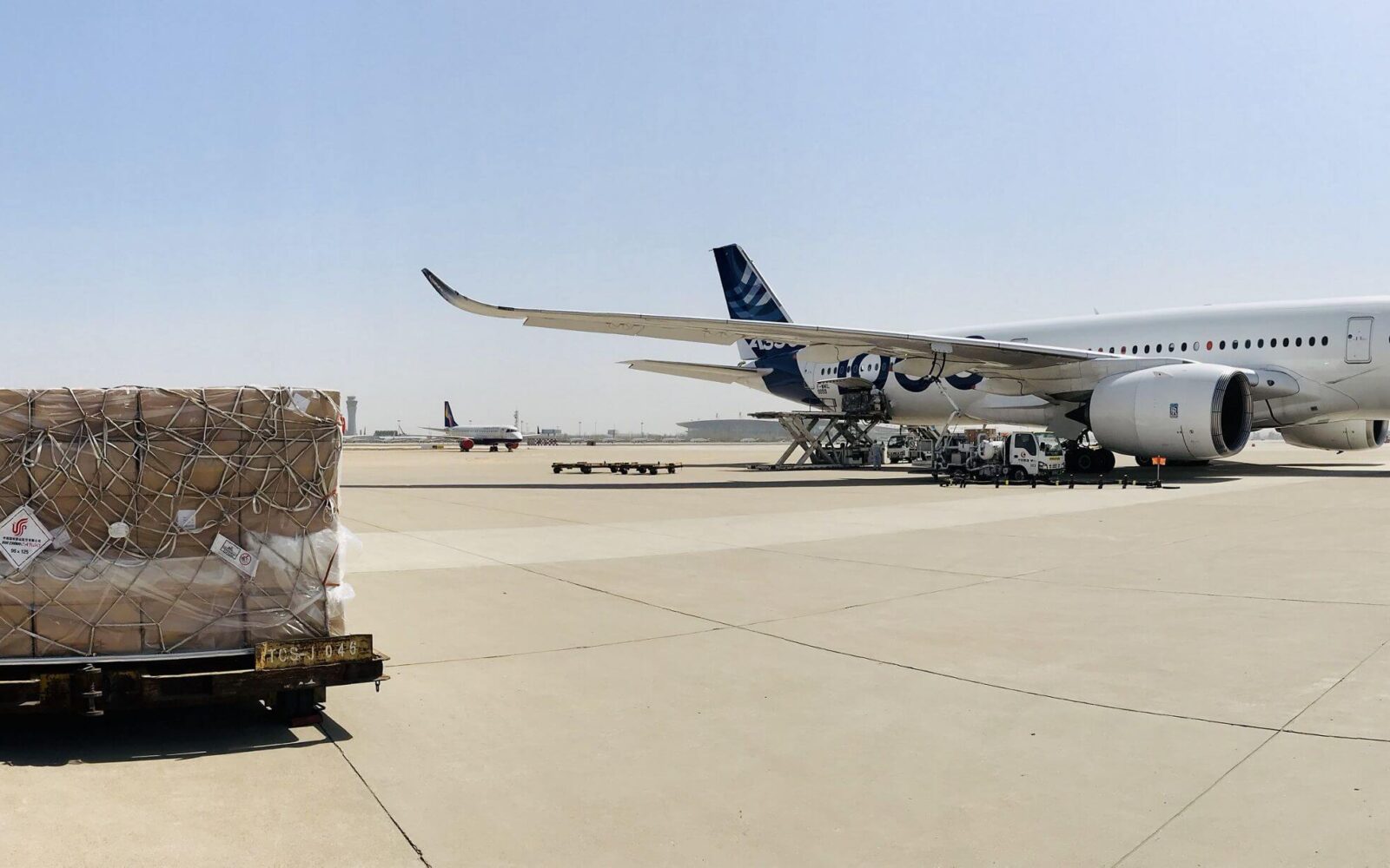 Airbus sends A350-1000 to China to pick up millions of facemasks - AeroTime