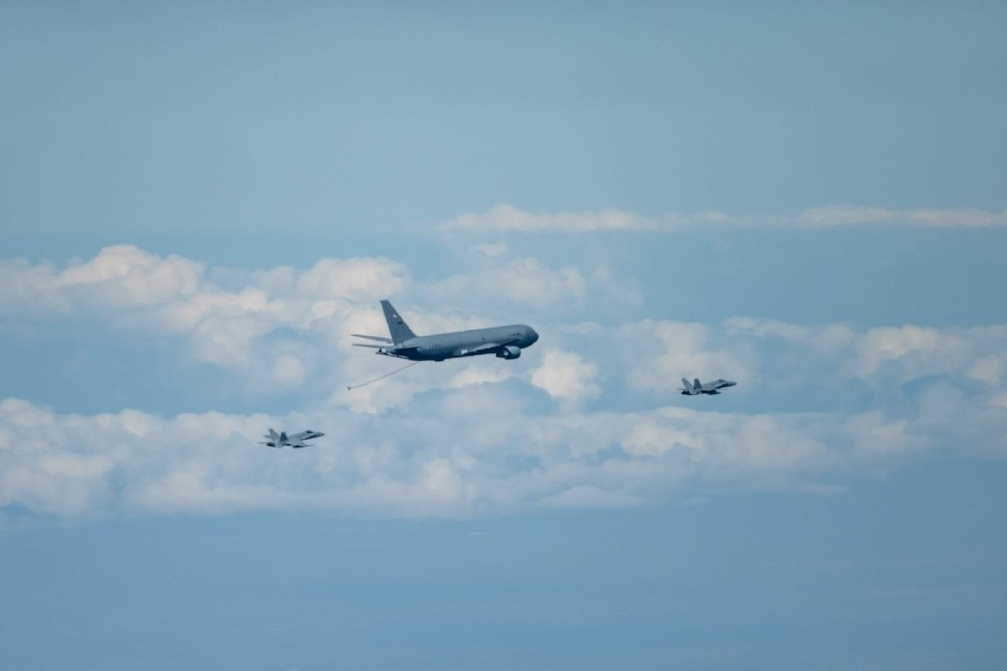 USAF KC-46A carries out first foreign aircraft refueling - AeroTime