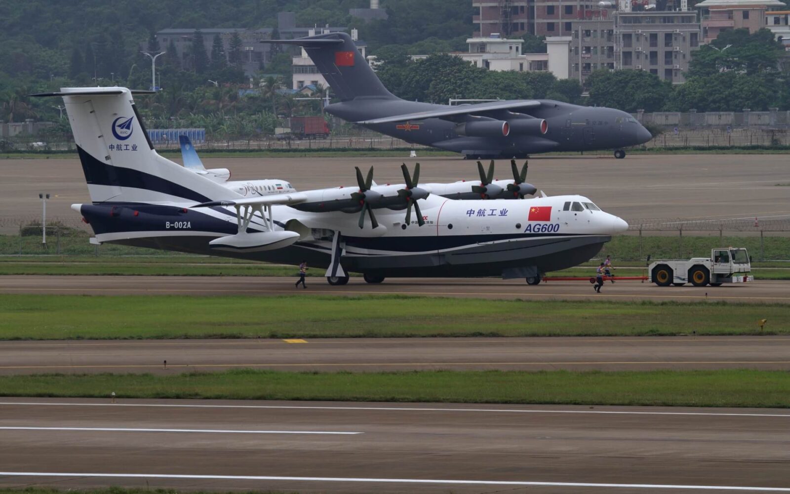 First flight from sea for Chinese AG600, world’s largest seaplane ...