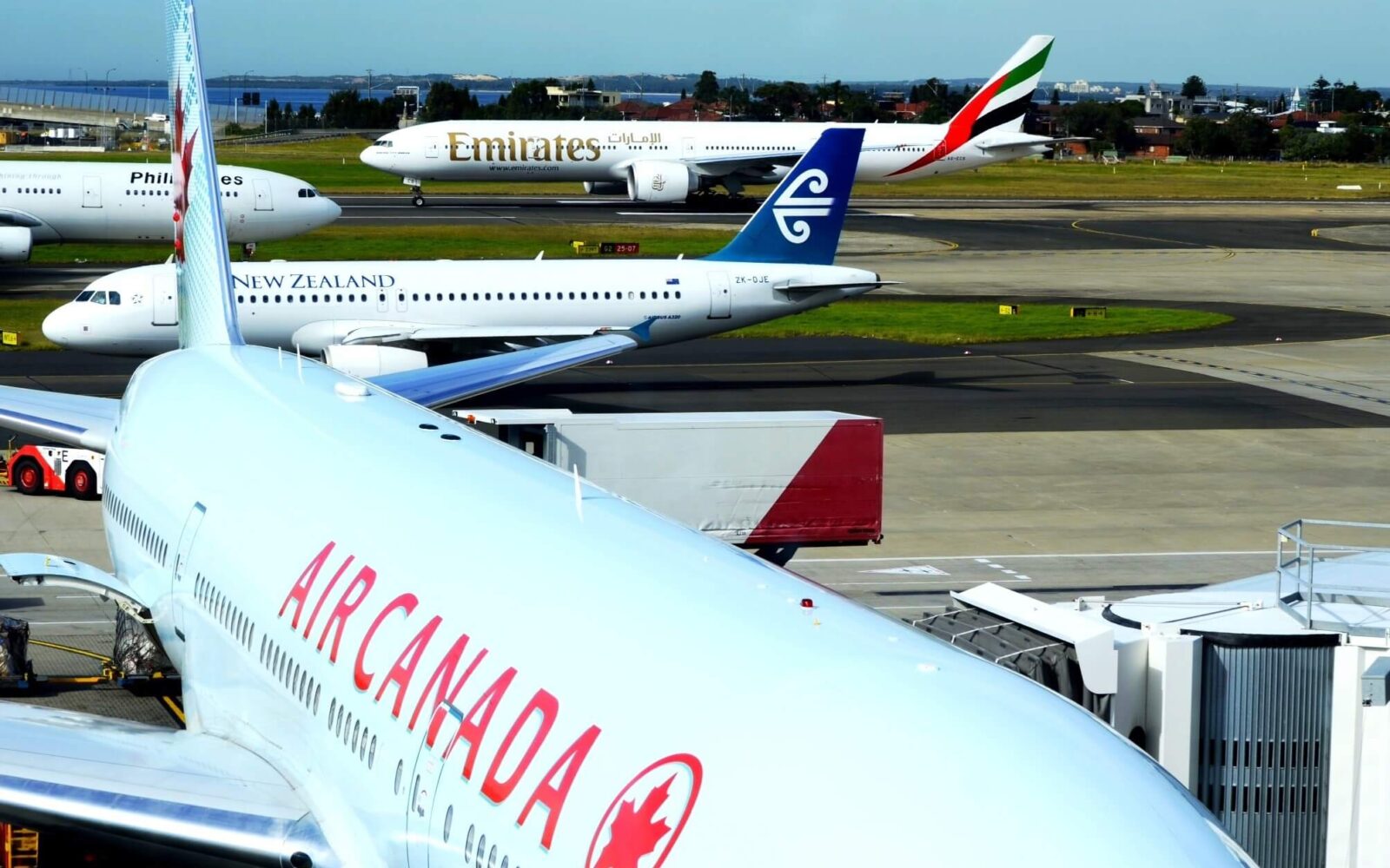 Emirates, Air Canada sign partnership with scope to form codeshare ...