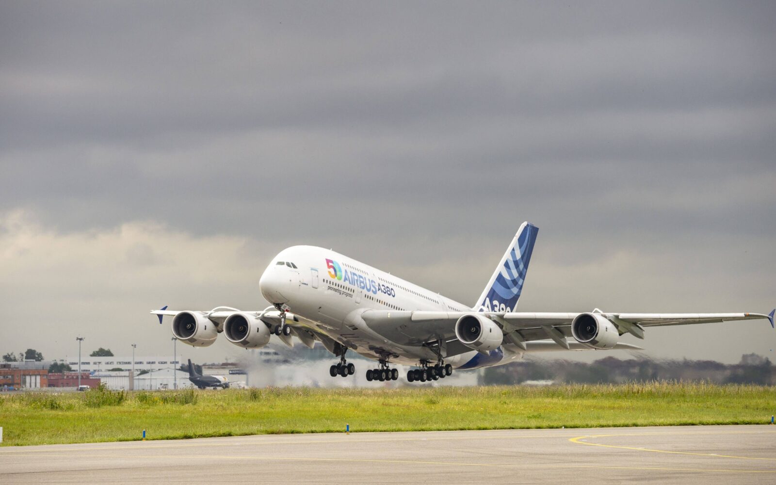Which airlines are bringing the A380 superjumbo back in 2021? - AeroTime