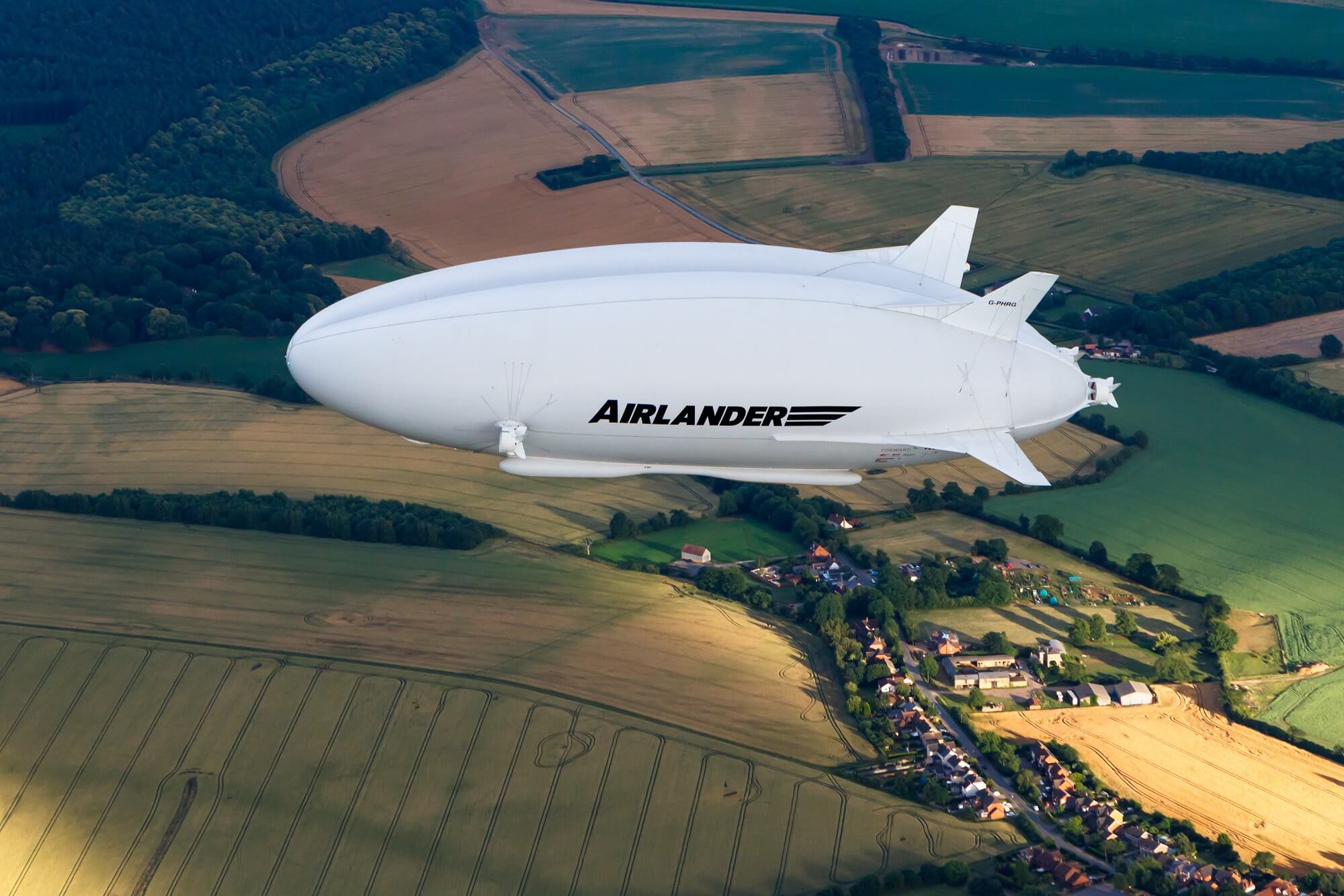 Spanish airline Air Nostrum to become launch customer for Airlander 10 ...