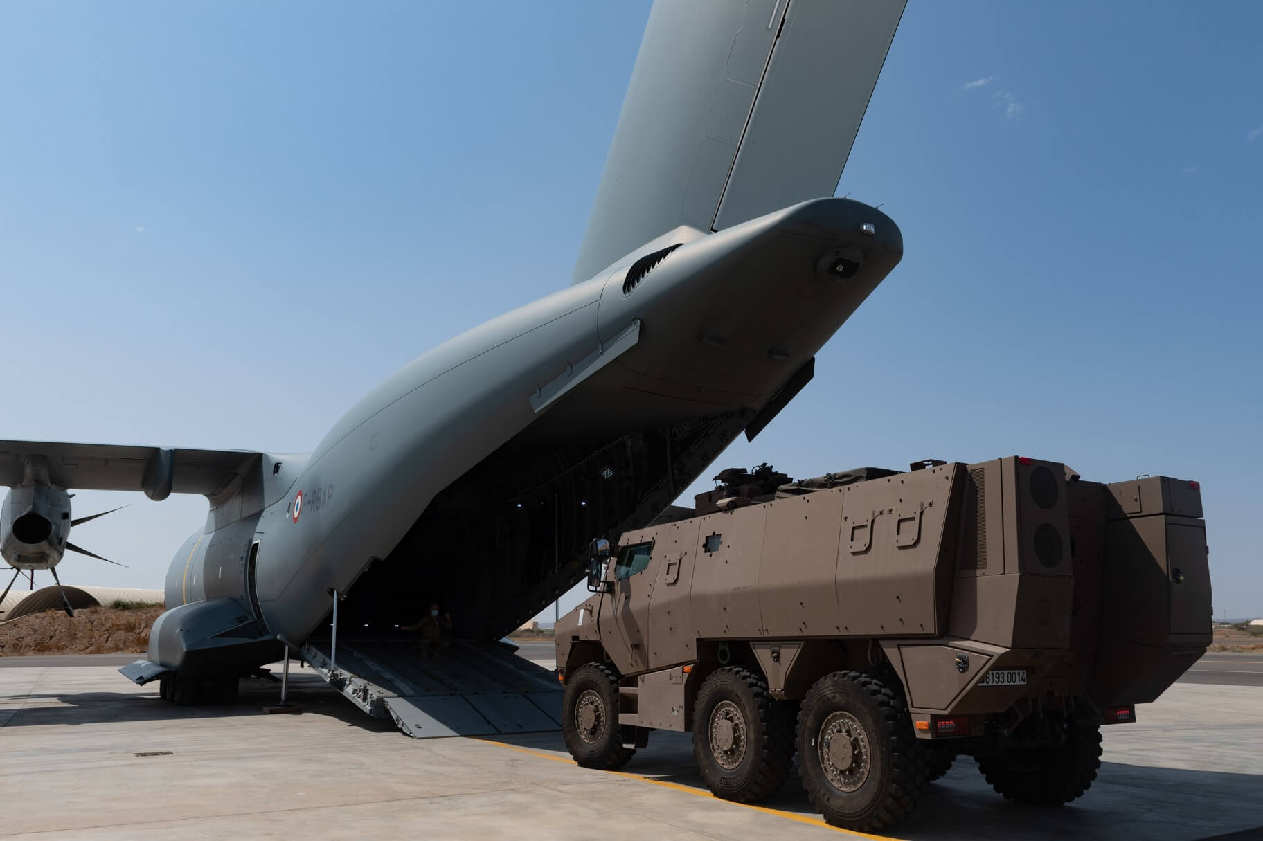 Airbus A400M achieves first airlift of Griffon armored vehicle - AeroTime