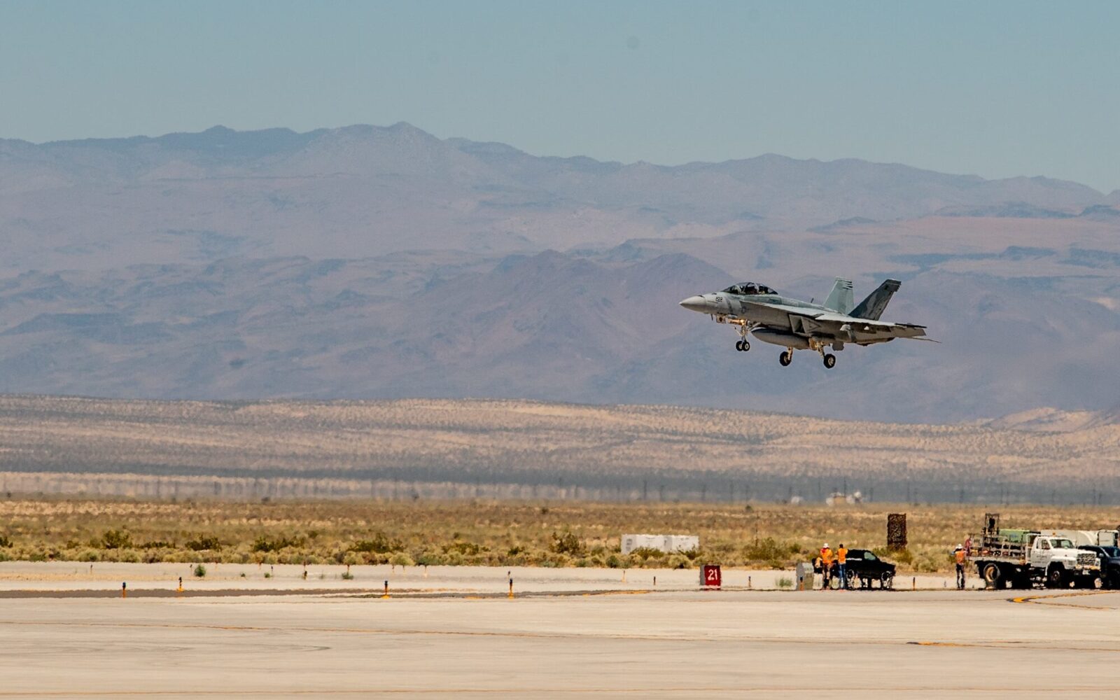 F/A-18 Super Hornet crashes in California, killing pilot - AeroTime