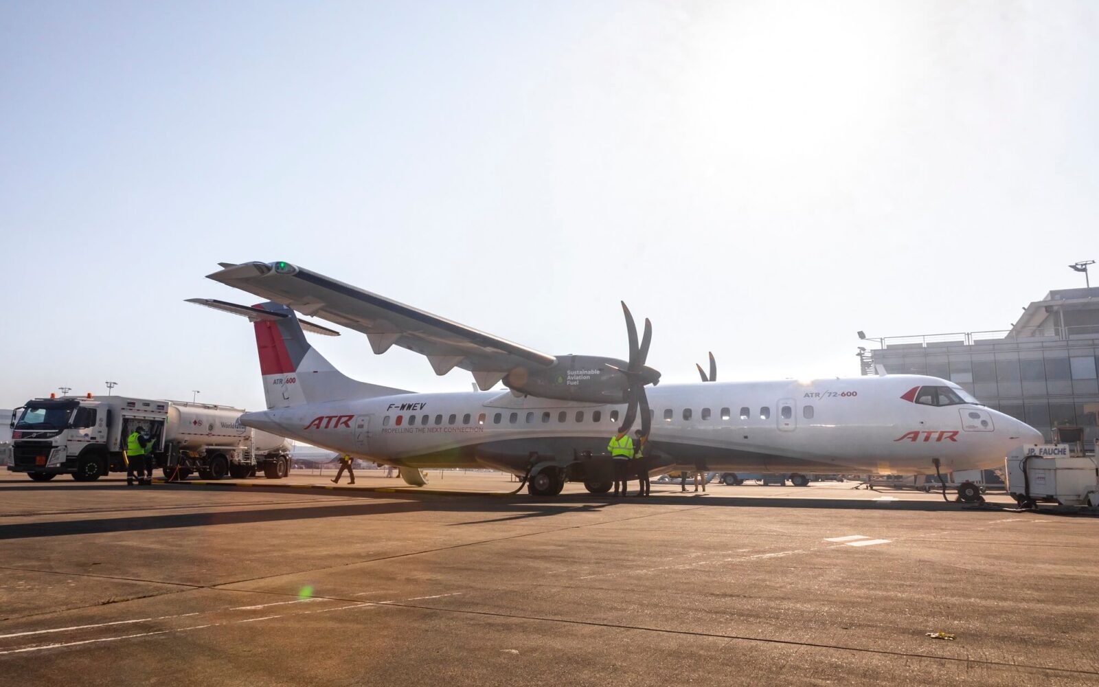ATR completes test flights using 100% SAF in one engine - AeroTime