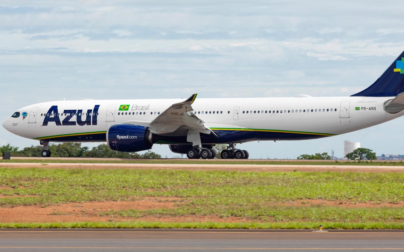 Brazil’s Azul Linhas Aéreas orders three additional A330-900 wide-body ...