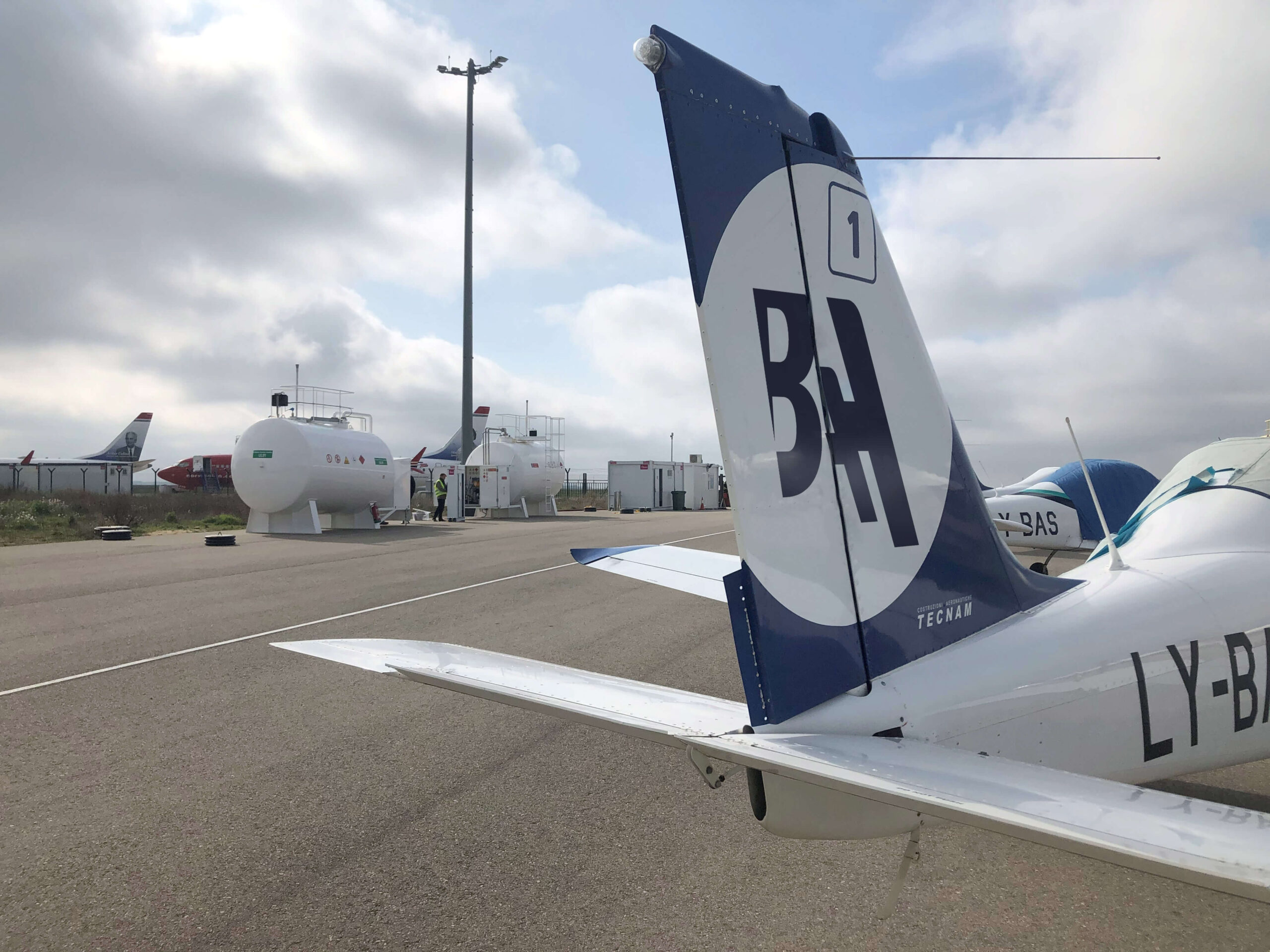 BAA Training to start using unleaded aviation fuel - AeroTime