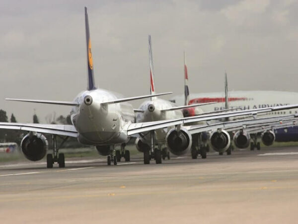 SAS unveils new uniforms for ground and flight crews - AeroTime