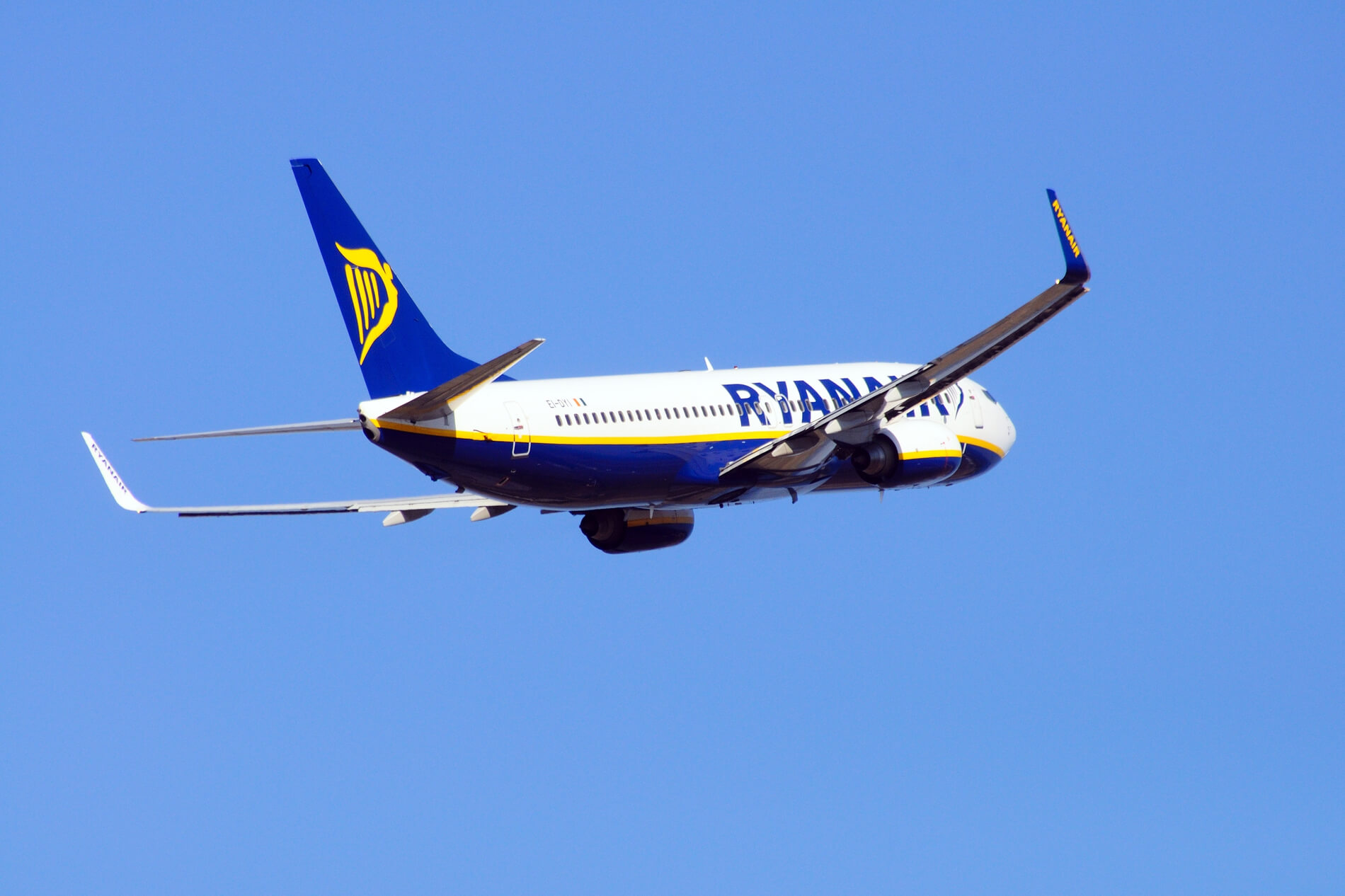 Man arrested in second Ryanair bomb threat of the week - AeroTime