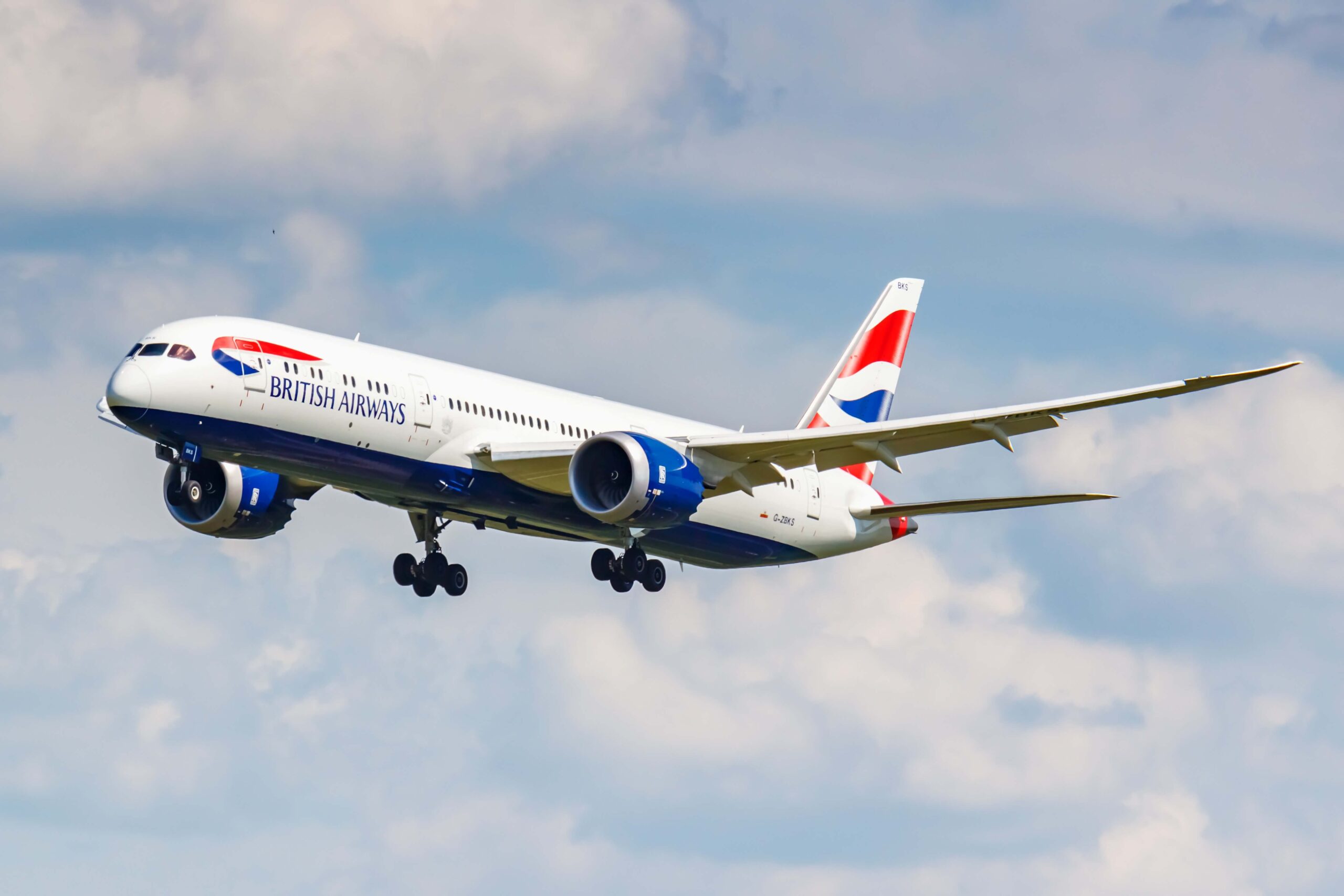 British Airways Dreamliner suffers nose gear collapse - AeroTime