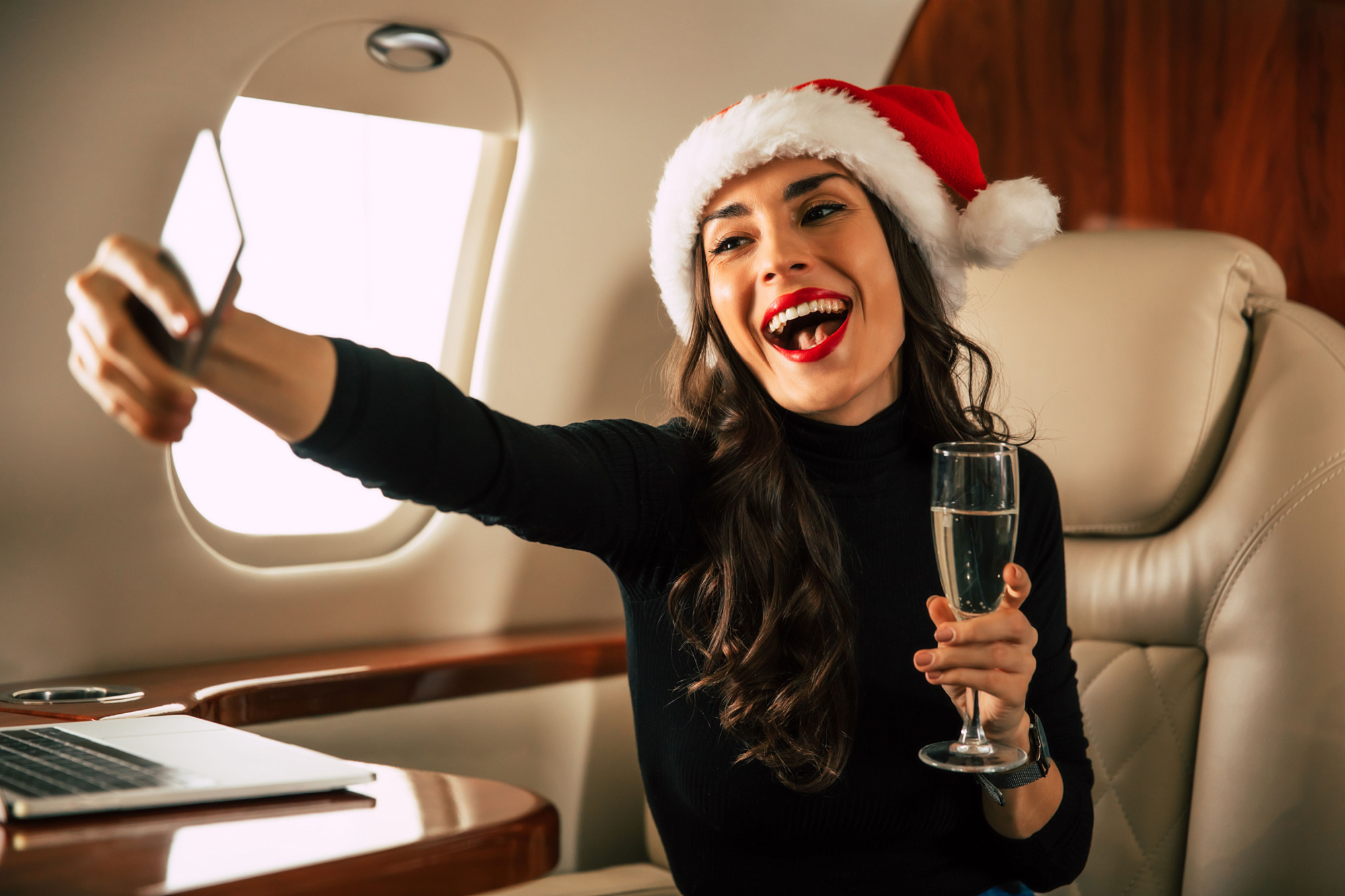 How to enjoy your flight during the Christmas season - AeroTime