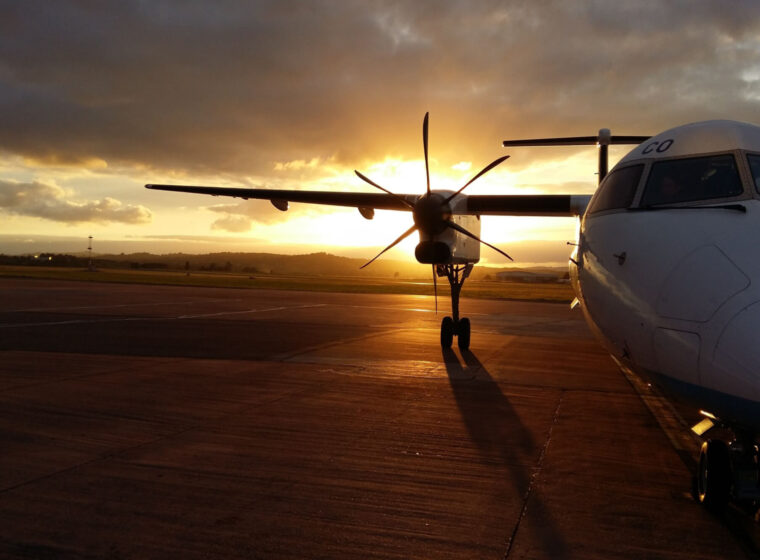 de Havilland Canada DHC Dash 8 Q400 - AeroTime