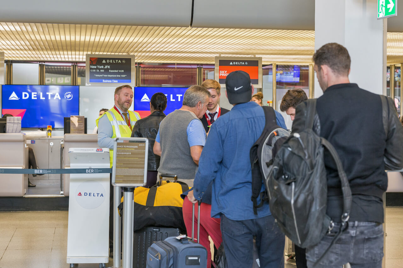 Delta Air Lines To Begin Paying Flight Attendants During Boarding Delta Air Lines To Begin Paying Flight Attendants During Boarding