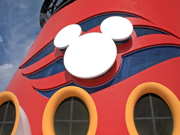 From runways to aisle: the allure of private jets in modern weddings ...