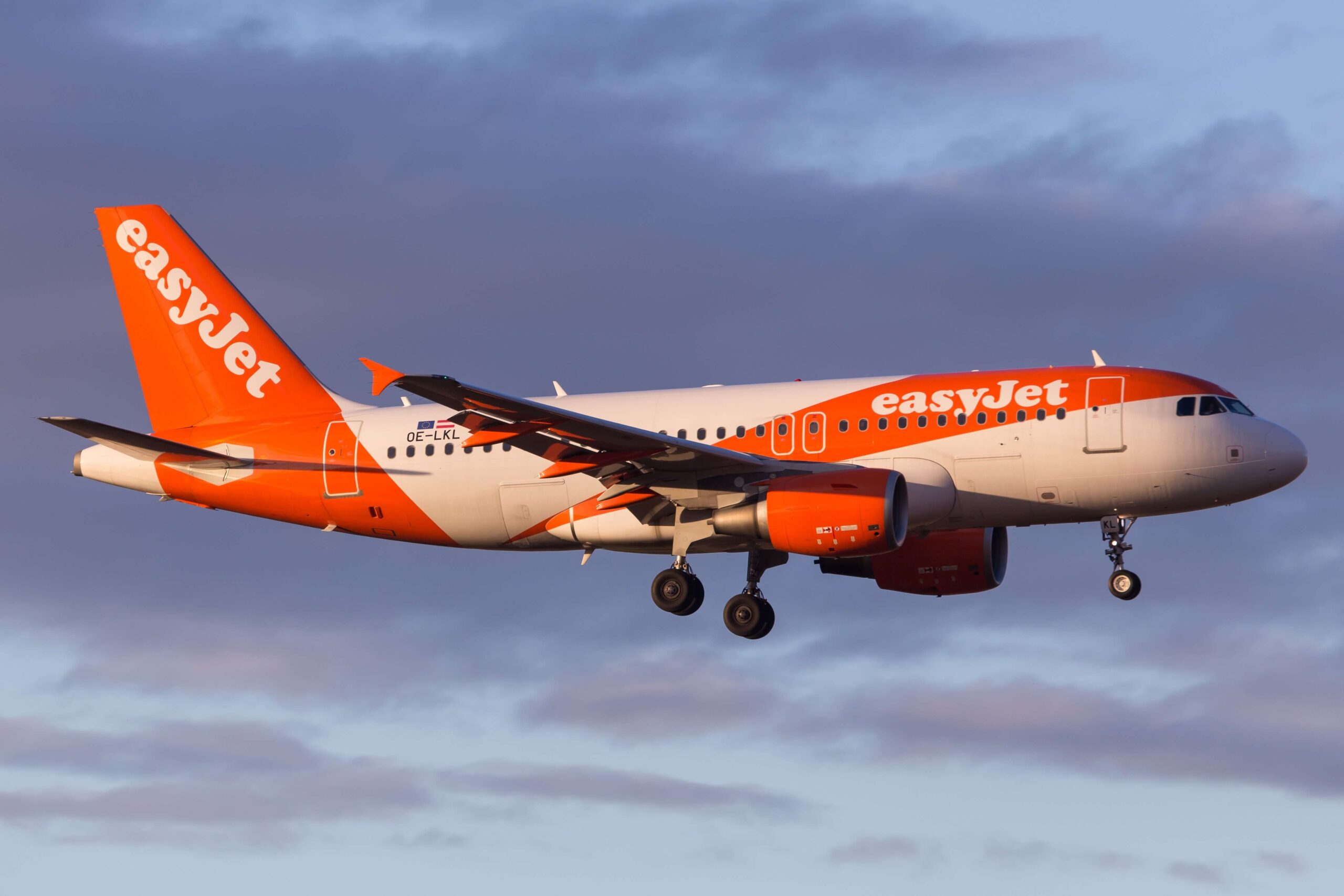 Easyjet Coy Over A321 Interest