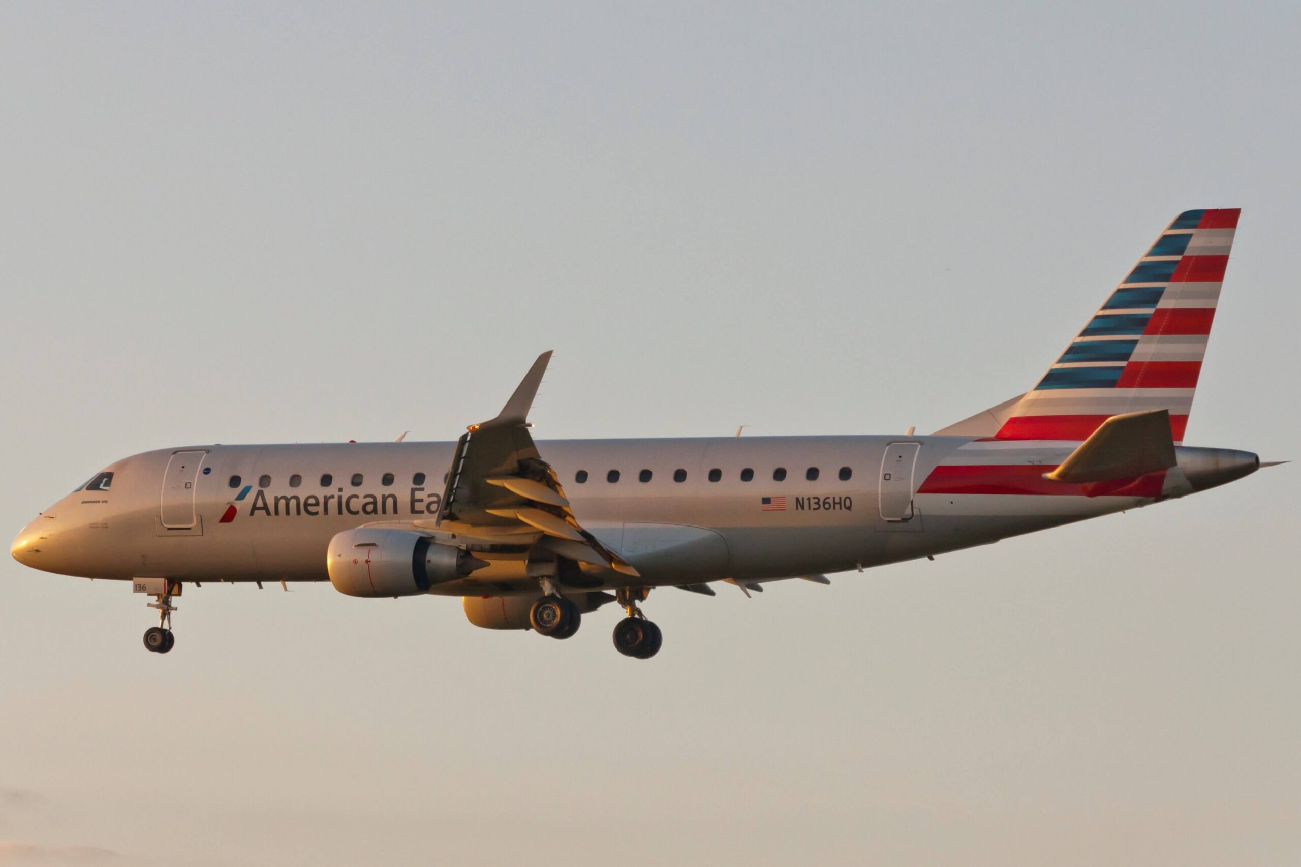 Embraer E175LR loses winglet due to turbulence - AeroTime