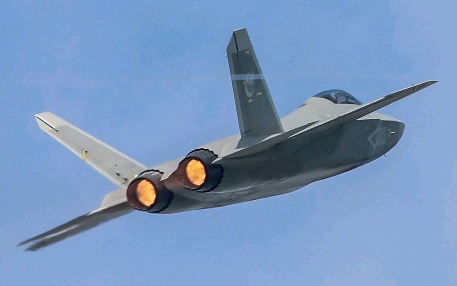 Photo of new FC-31 Chinese stealth jet prototype emerges - AeroTime