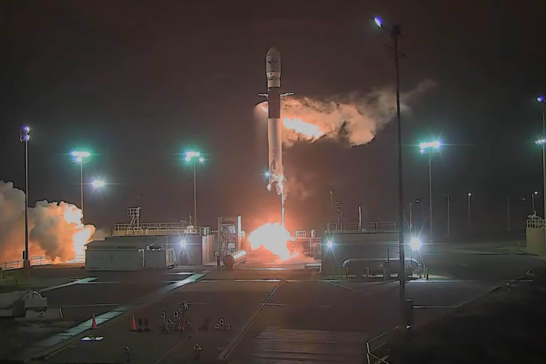 Firefly achieves success in second attempt at orbital launch - AeroTime