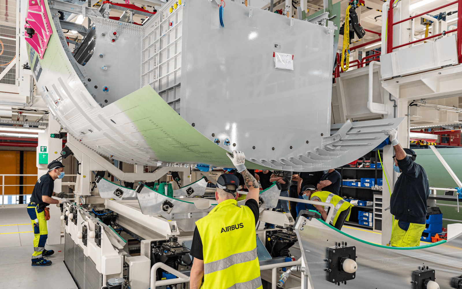 Airbus begins structural assembly of its first Airbus A321XLR - AeroTime