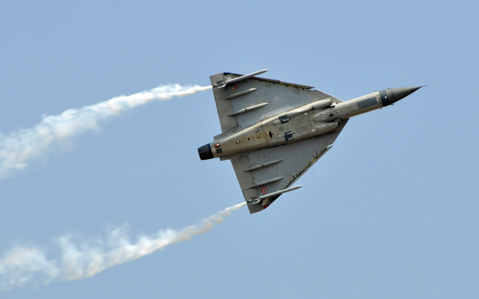 Indian Air Force HAL Tejas fighter jet crashes in Rajasthan