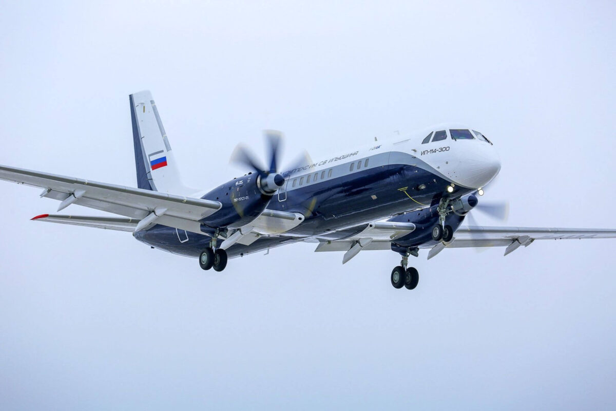 Il-114-300 Russian regional airliner completes maiden flight - AeroTime