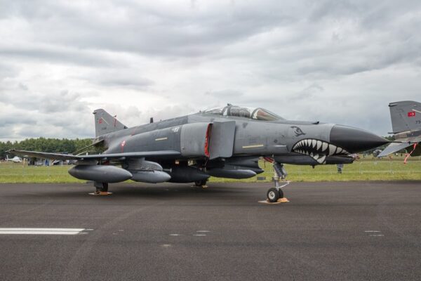 Exploring the legacy of the F4 Phantom: history and features