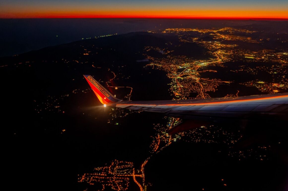 Flying at night: how skilled pilots navigate the dark skies - AeroTime
