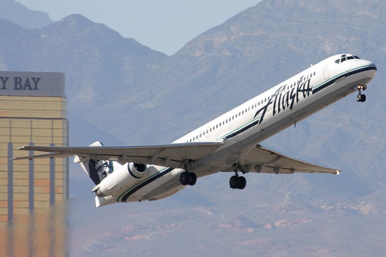 The tragedy of Alaska Airlines Flight 261: what went wrong? - AeroTime