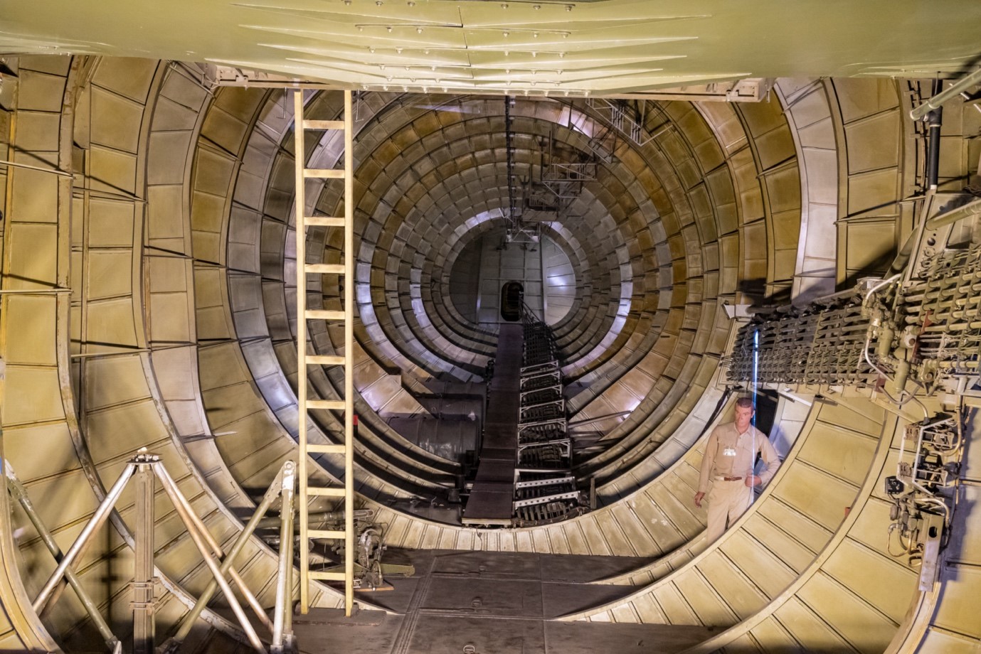 H-4 Spruce Goose: the largest flying boat ever built