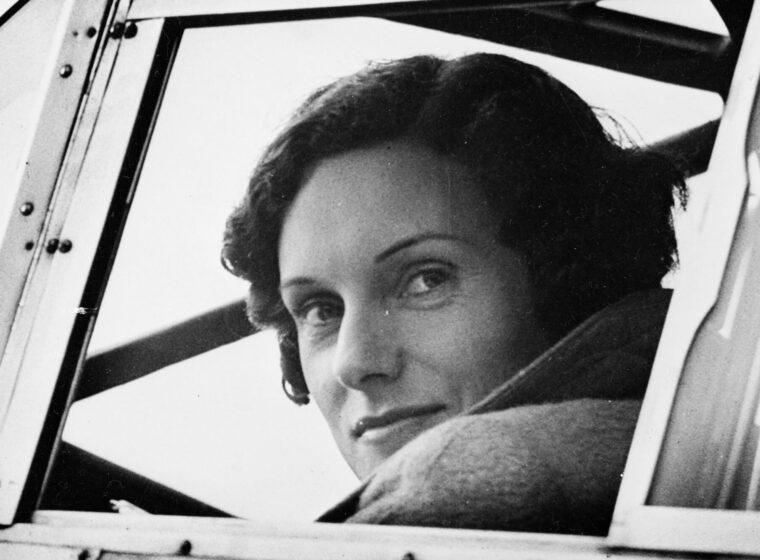 woman pilot - AeroTime