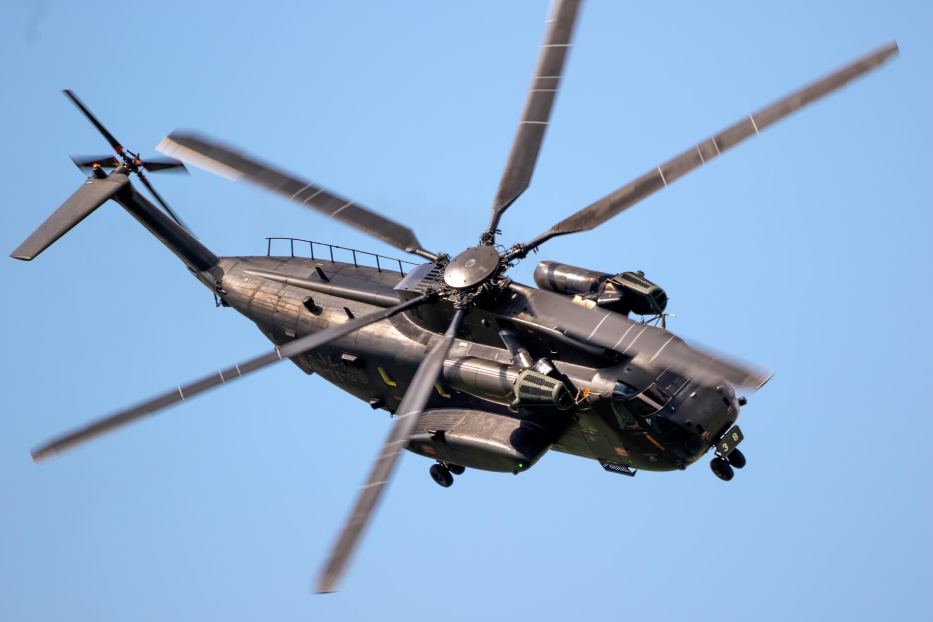 Like a phoenix: German heavy-lift helicopter tender resumes - AeroTime