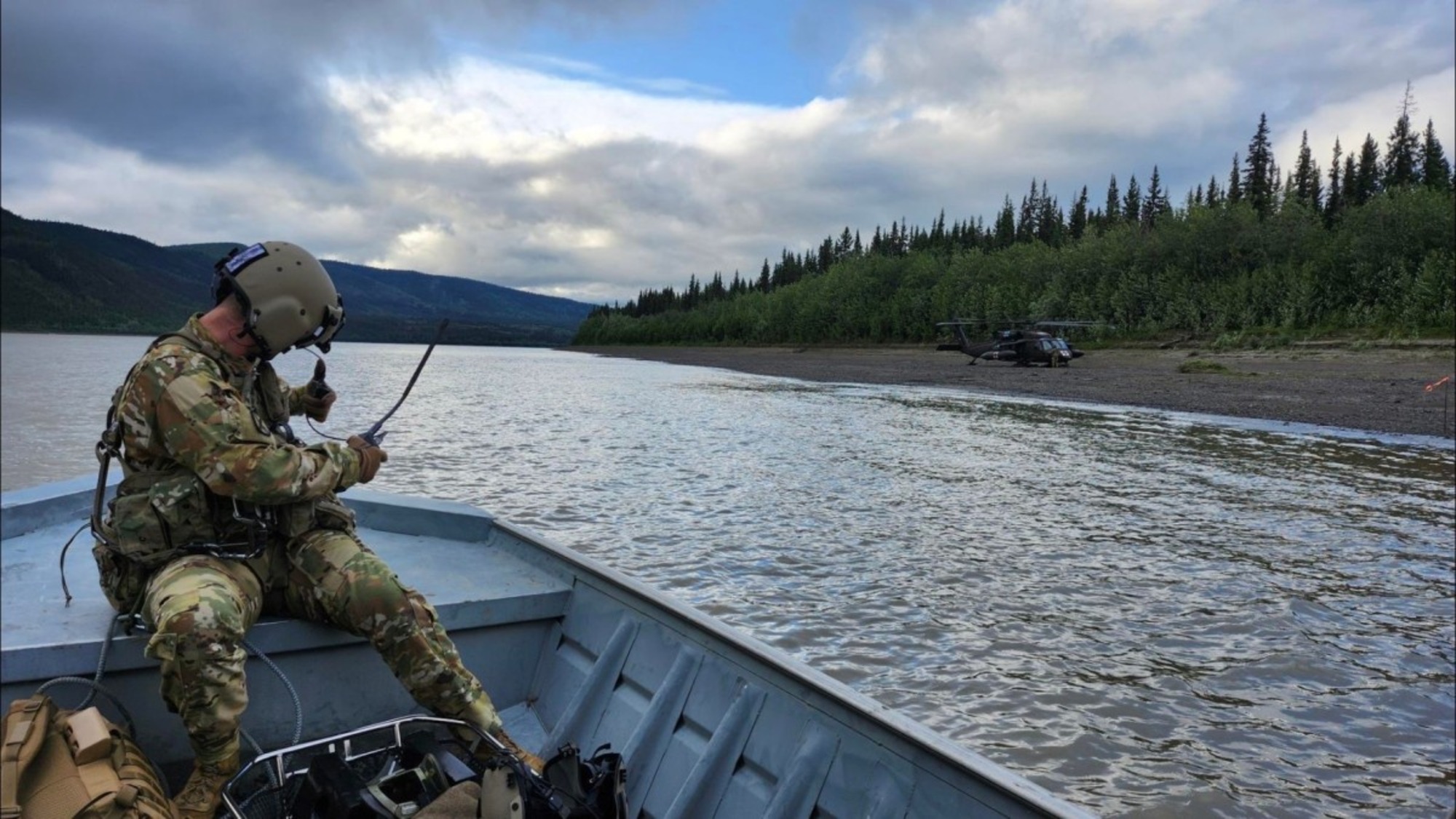 Alaska flight paramedics save civilian fallen from Yukon River cabin ...