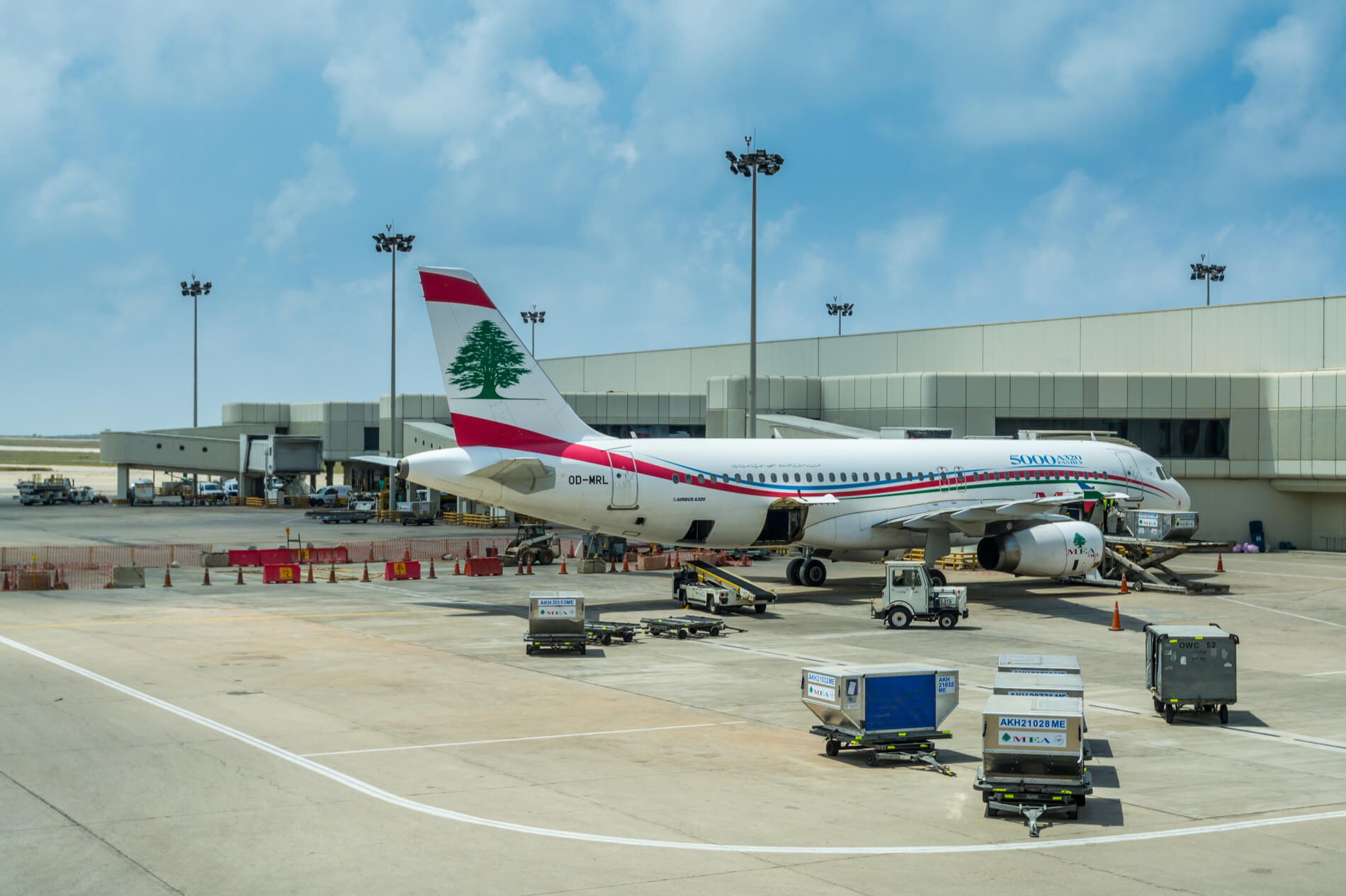 Beirut airport operating in two time zones at once - AeroTime